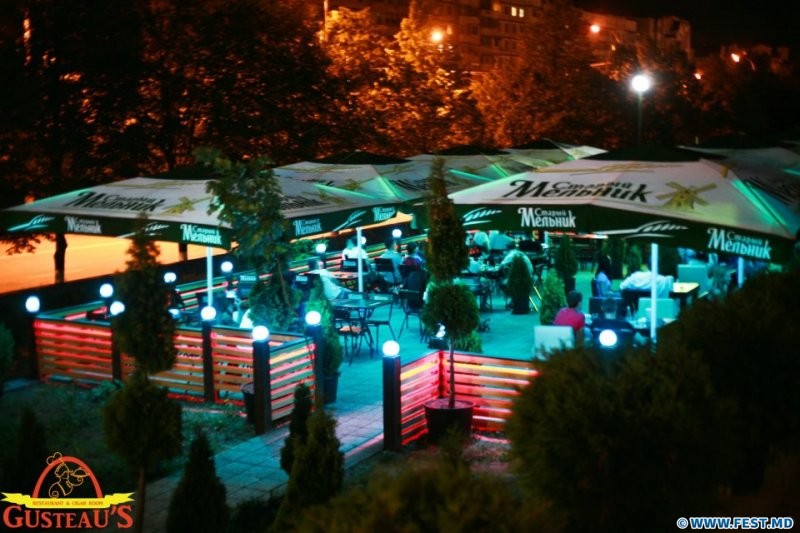 GUSTEAU’S — Gurmand